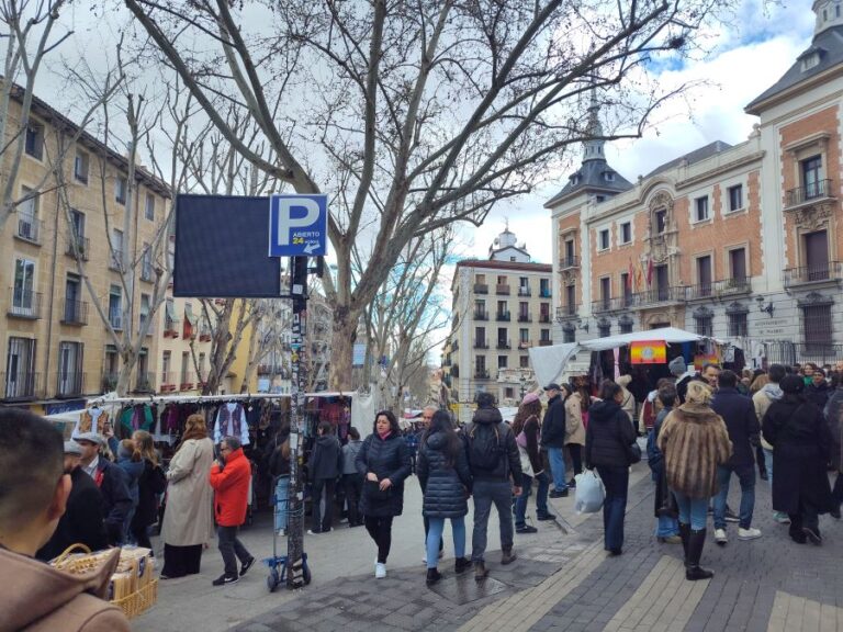 Madrid el Rastro - Visit Spain and Mediterranean